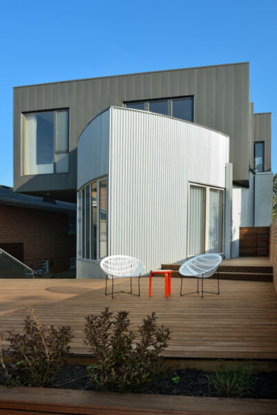 Contemporary Urban Home by Yorkville Design Centre – Archillects.com